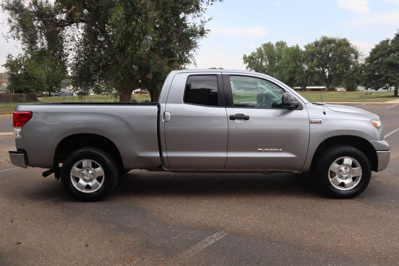 2013 Toyota Tundra Photos