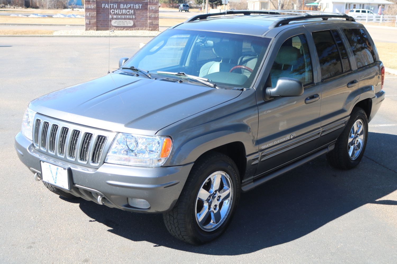2003 Jeep Grand Cherokee Overland | Victory Motors of Colorado