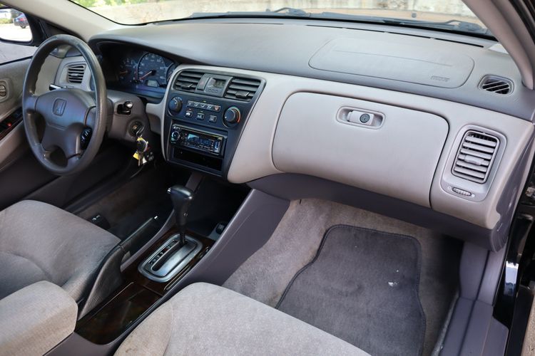 Honda Accord 2002 Coupe Interior