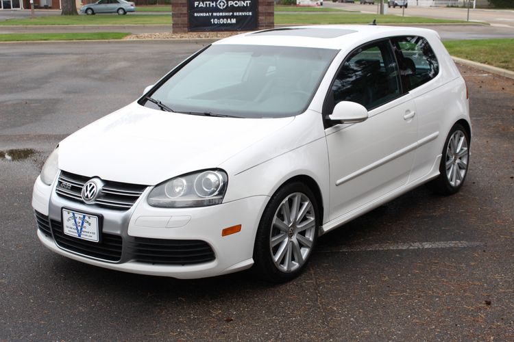 2008 Volkswagen R32 | Victory Motors of Colorado