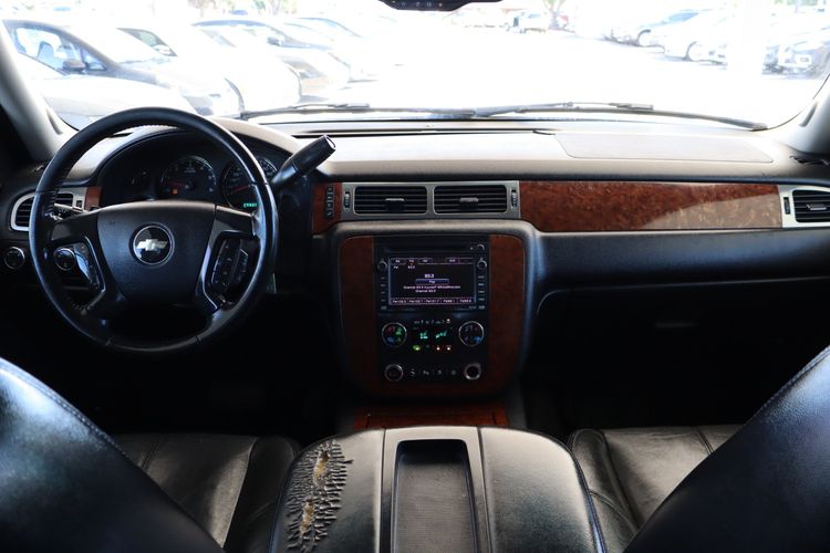 2007 Chevrolet Tahoe LTZ | Victory Motors of Colorado