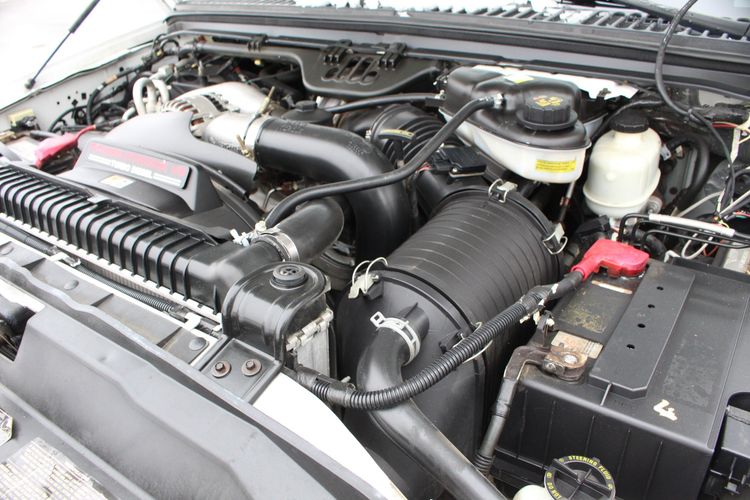 2005 Ford F-250 Super Duty Lariat | Victory Motors of Colorado