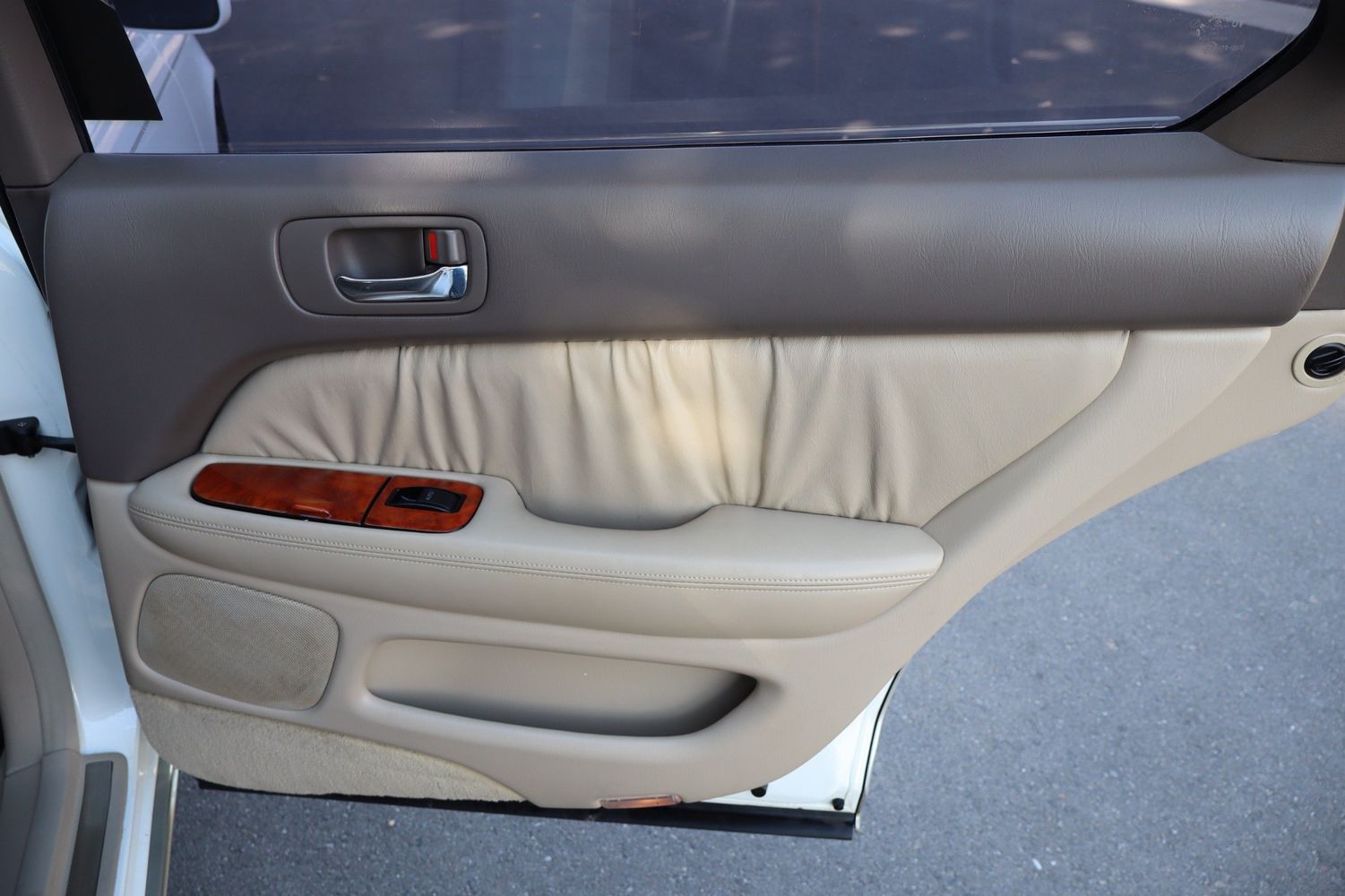 2000 Lexus LS 400 | Victory Motors of Colorado