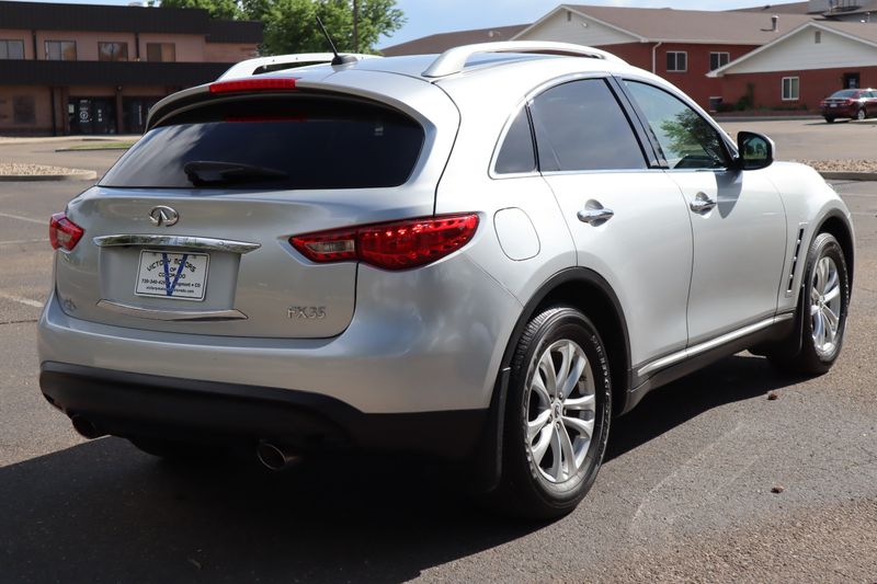 2009 INFINITI FX35 Photos