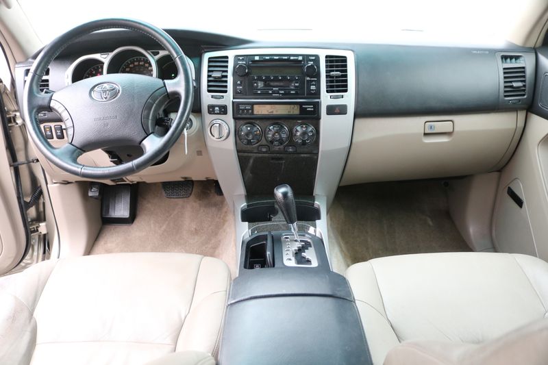 2005 Toyota 4Runner Photos