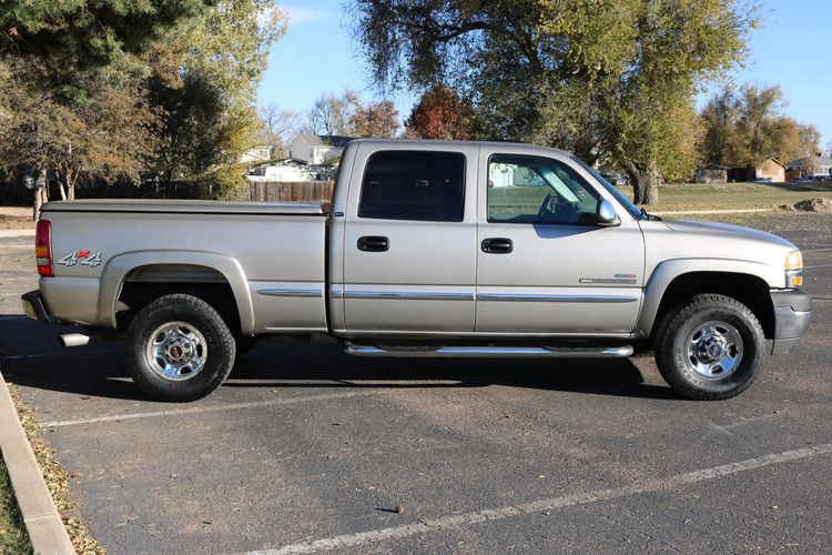 2001 GMC Sierra 2500HD SLT | Victory Motors of Colorado