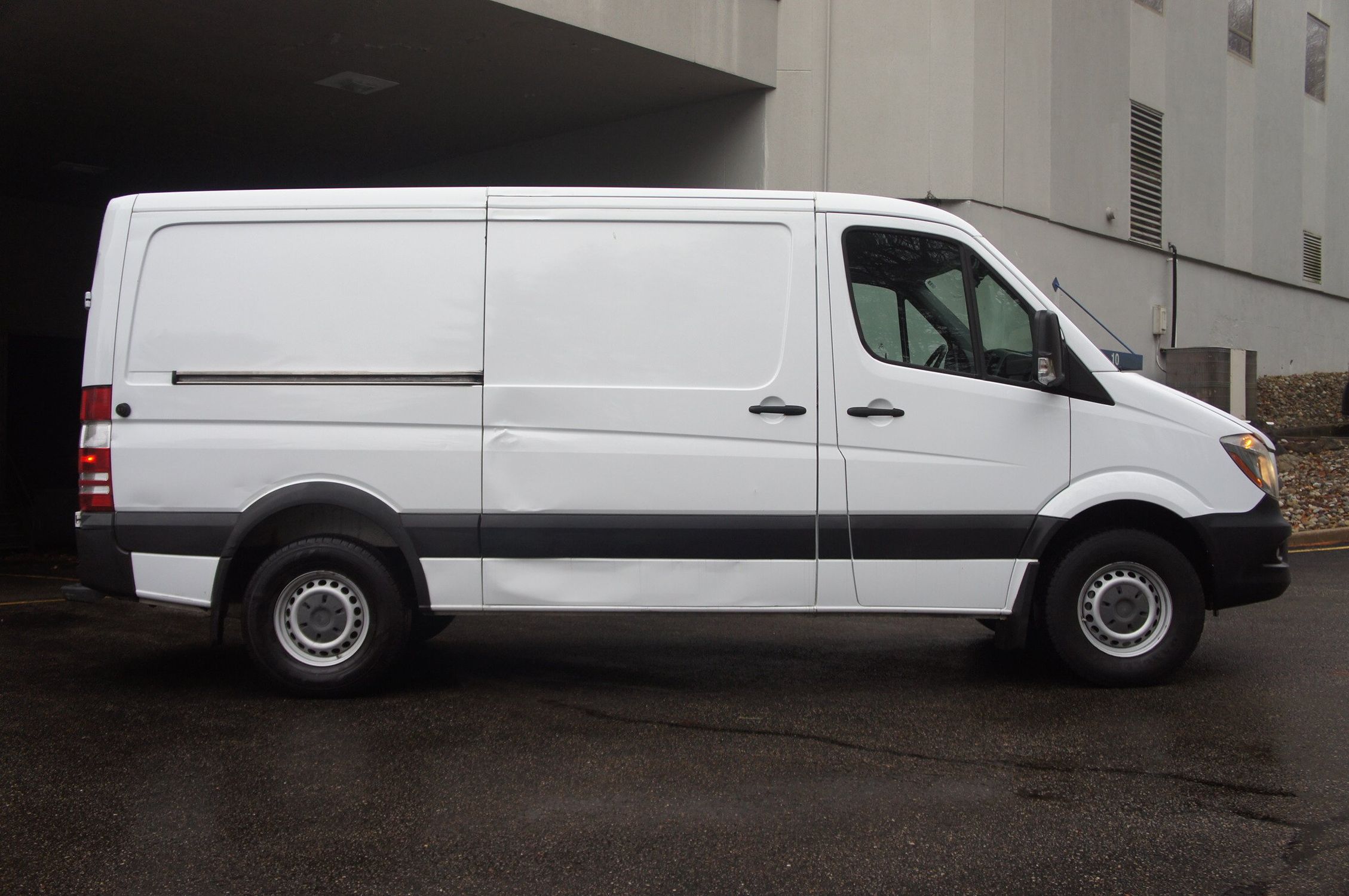 2015 Freightliner Sprinter Cargo 2500 | Zoom Auto Group - Used Cars New ...