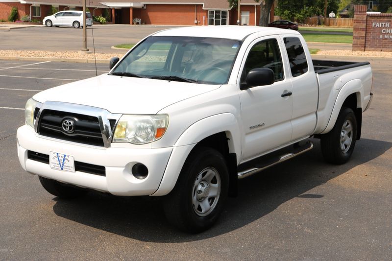 2005 Toyota Tacoma Photos