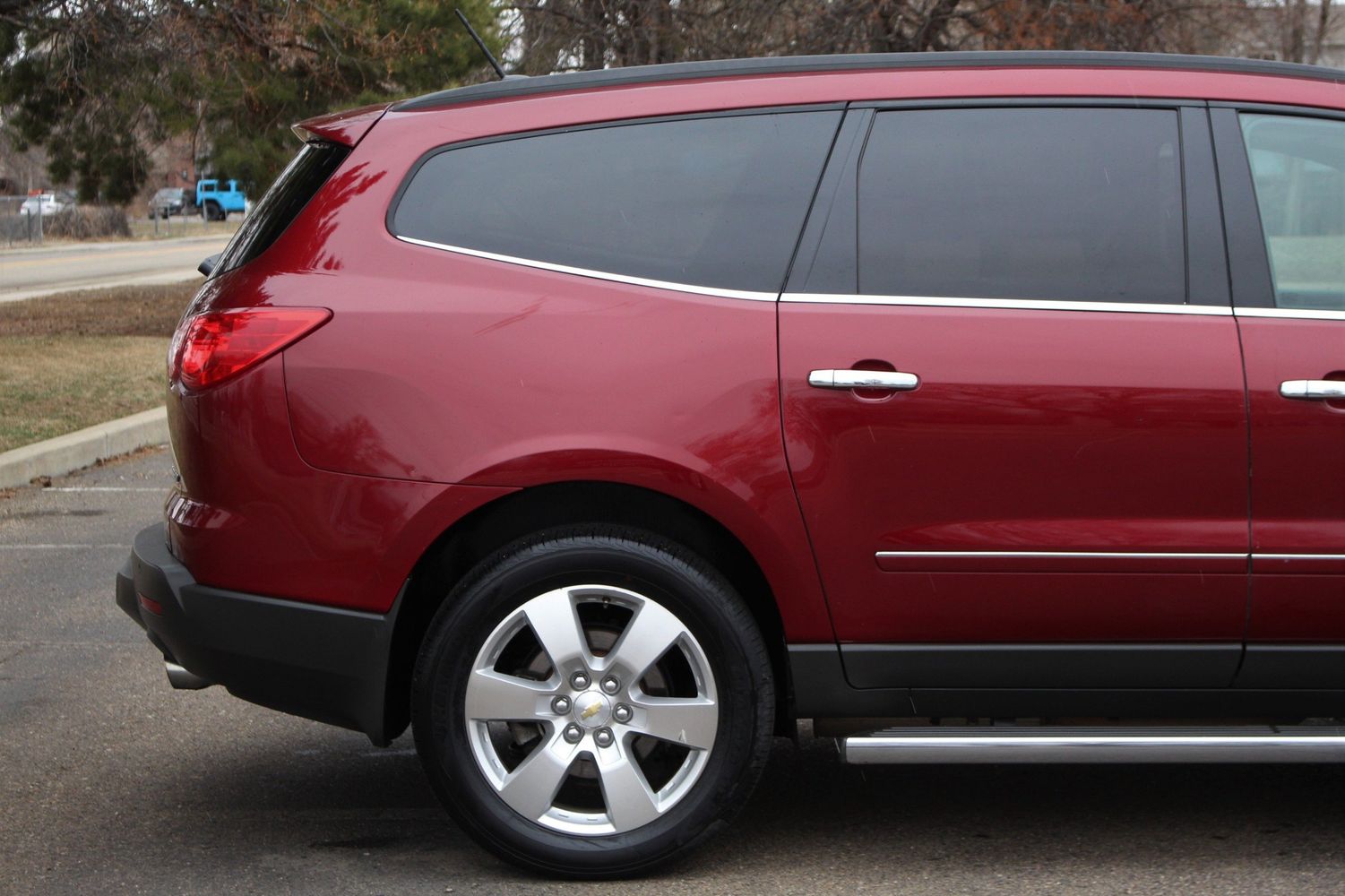 2011 Chevrolet Traverse LTZ | Victory Motors of Colorado