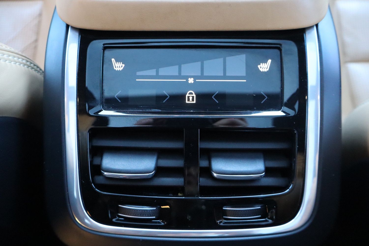 2019 Volvo XC90 T6 Inscription | Victory Motors of Colorado