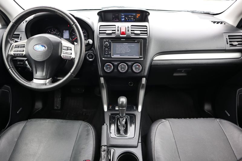 2015 Subaru Forester Photos