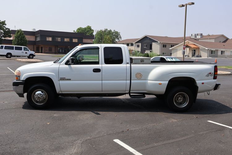 2001 GMC Sierra 3500 SLE | Victory Motors of Colorado
