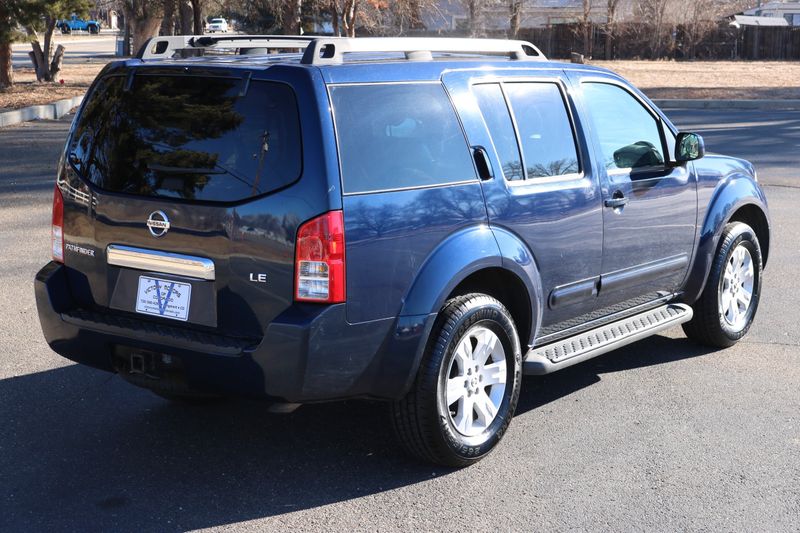 2006 Nissan Pathfinder Photos