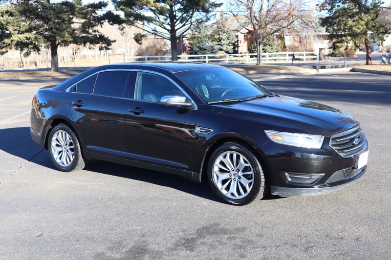 2015 Ford Taurus Photos