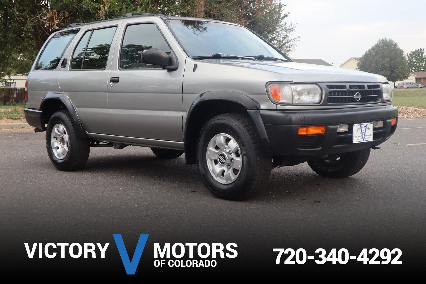 1998 Nissan Pathfinder SE | Victory Motors of Colorado