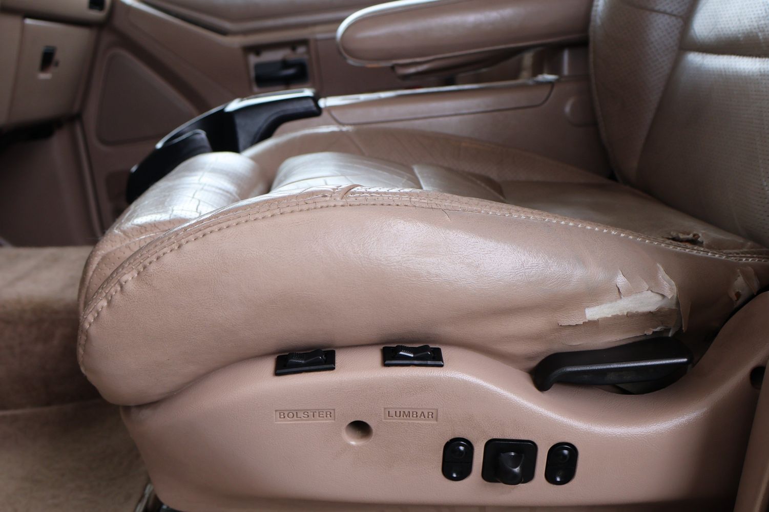 1992 Ford Explorer XLT | Victory Motors of Colorado