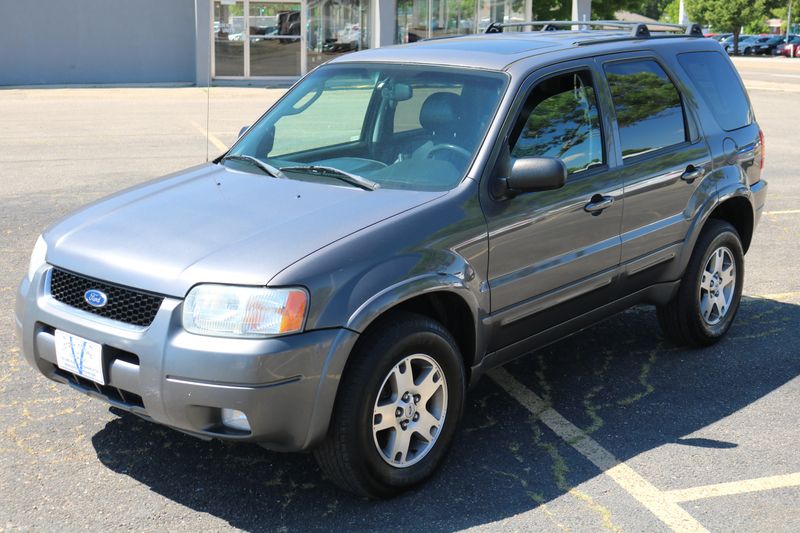 2004 Ford Escape Photos