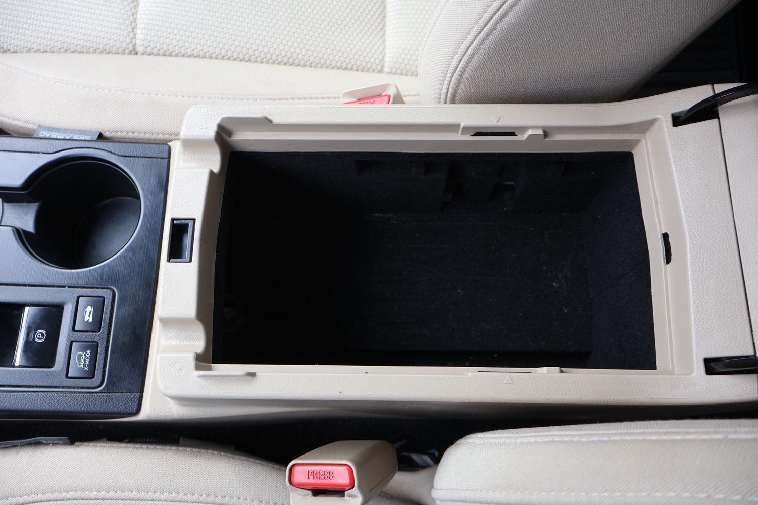 2016 Subaru Outback 2.5i Premium | Victory Motors of Colorado