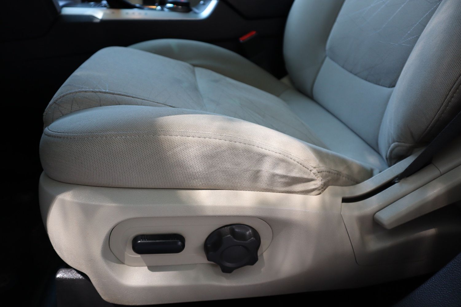 2012 Ford Explorer Base | Victory Motors of Colorado
