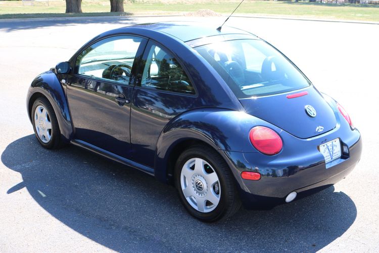 2001 Volkswagen New Beetle GLX 1.8T | Victory Motors of Colorado