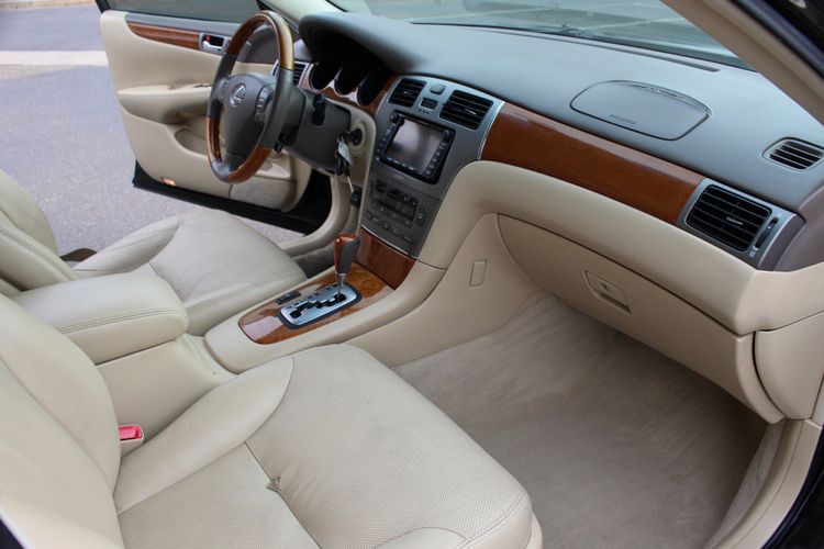 2005 Lexus ES 330 | Victory Motors of Colorado