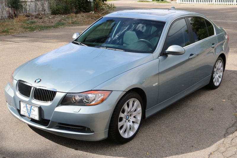 2006 BMW 330XI Photos