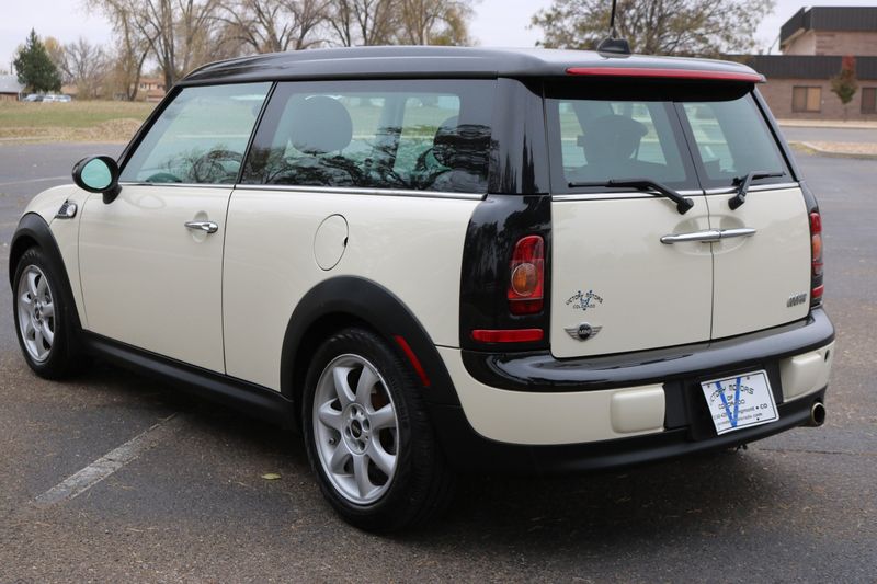 2009 MINI Cooper Clubman Photos