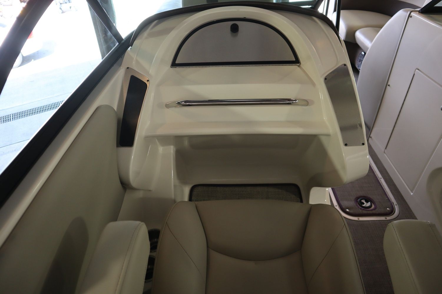 2018 LARSON ESCAPE PONTOON | Victory Motors of Colorado