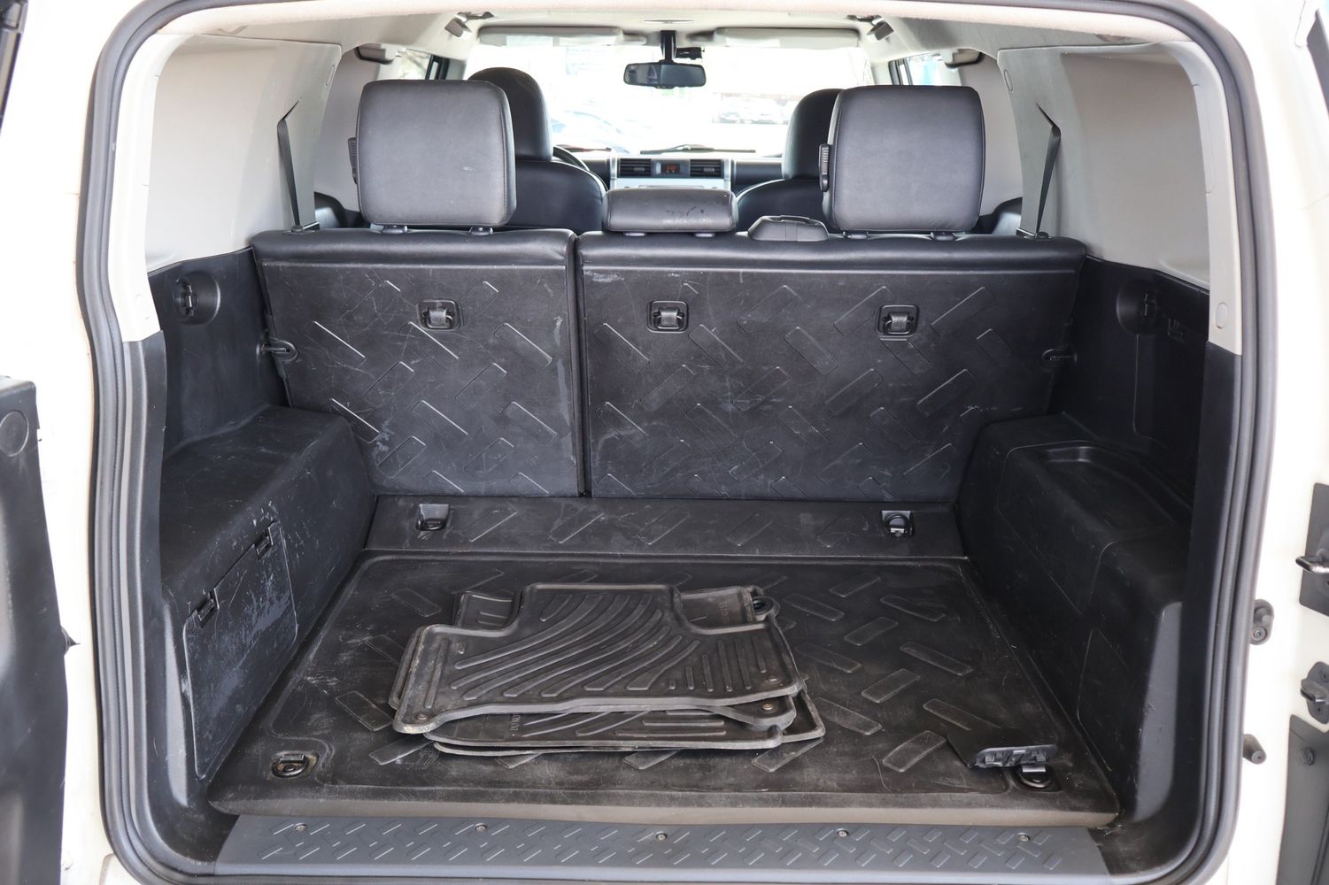 2014 Toyota FJ Cruiser Base | Victory Motors of Colorado