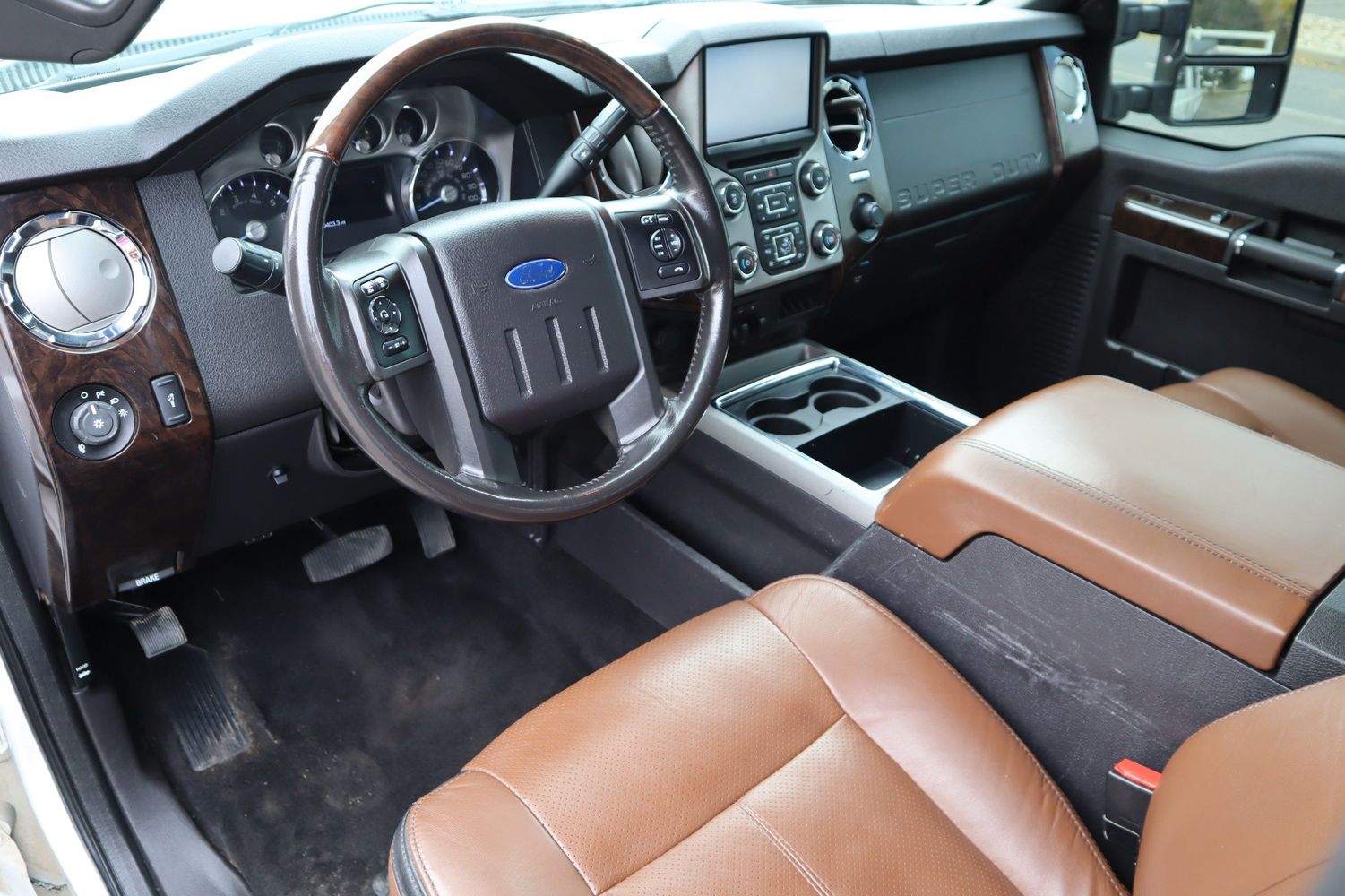 2015 Ford F-250 Super Duty Platinum | Victory Motors of Colorado