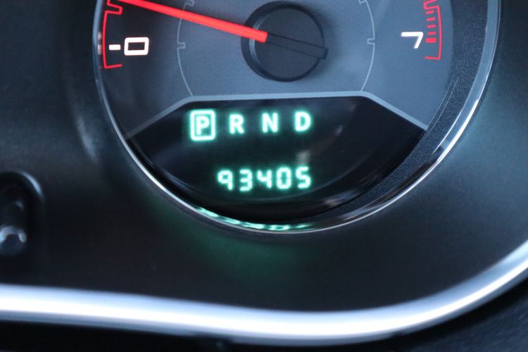 2013 Dodge Avenger SXT | Victory Motors of Colorado