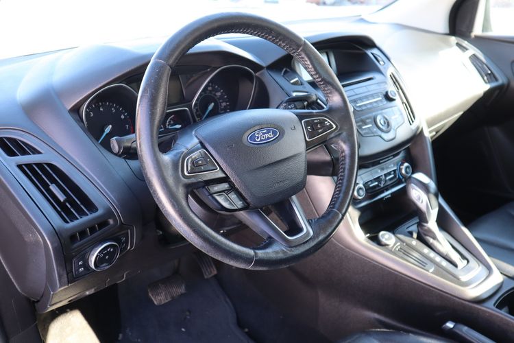 2015 Ford Focus SE | Victory Motors of Colorado
