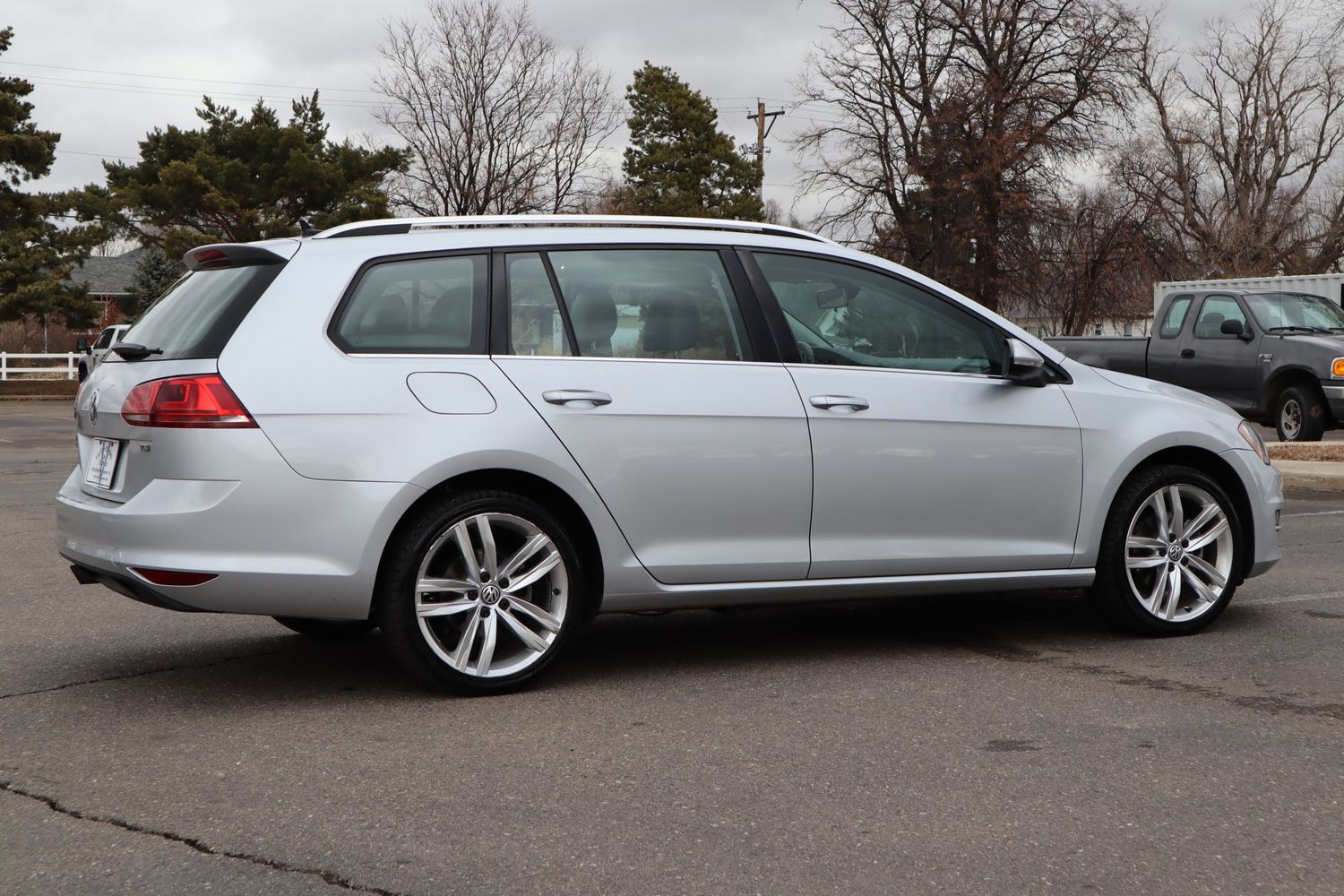 2016 Volkswagen Golf SportWagen TSI SEL PZEV | Victory Motors of Colorado