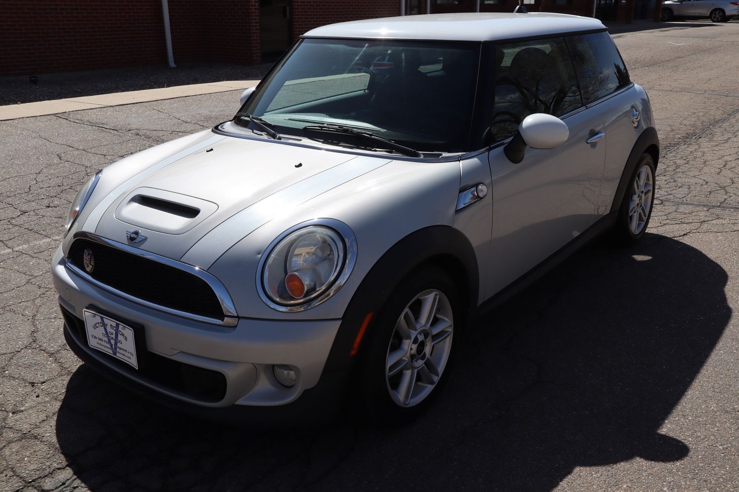 2012 MINI Cooper Hardtop S | Victory Motors of Colorado