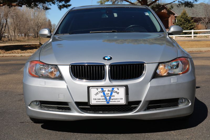 2006 BMW 325xi Photos