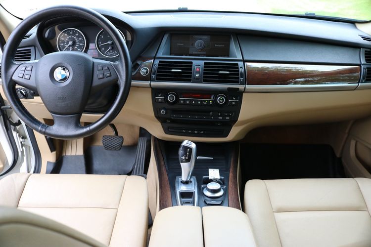 2008 BMW X5 4.8i | Victory Motors of Colorado