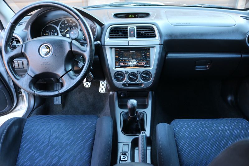 2002 Subaru Impreza Photos