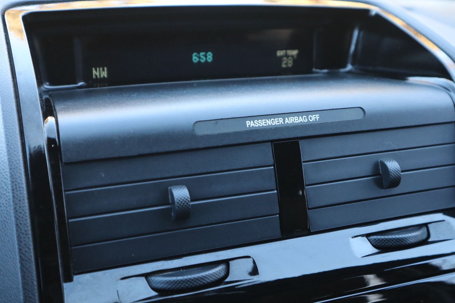 2011 Ford Escape Limited | Victory Motors of Colorado