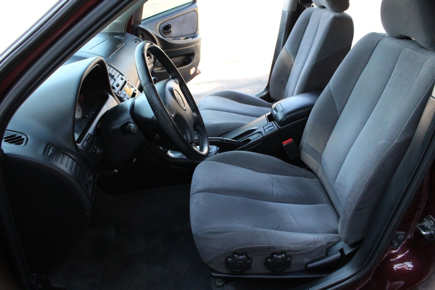 2001 Nissan Maxima GXE | Victory Motors of Colorado