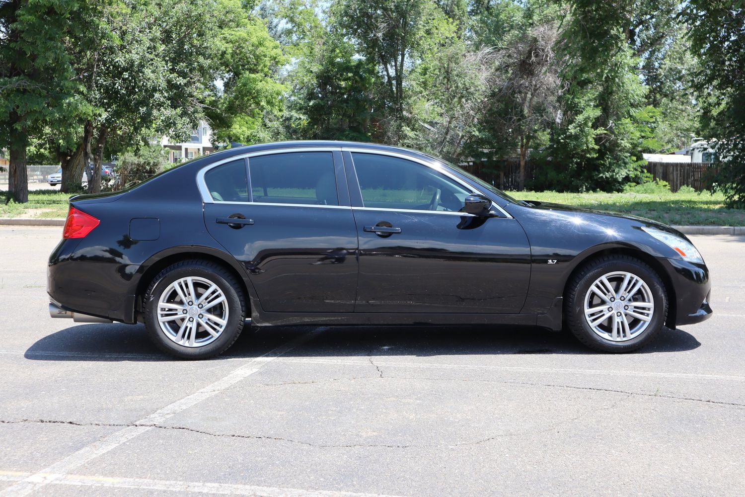 2015 INFINITI Q40 Base | Victory Motors of Colorado
