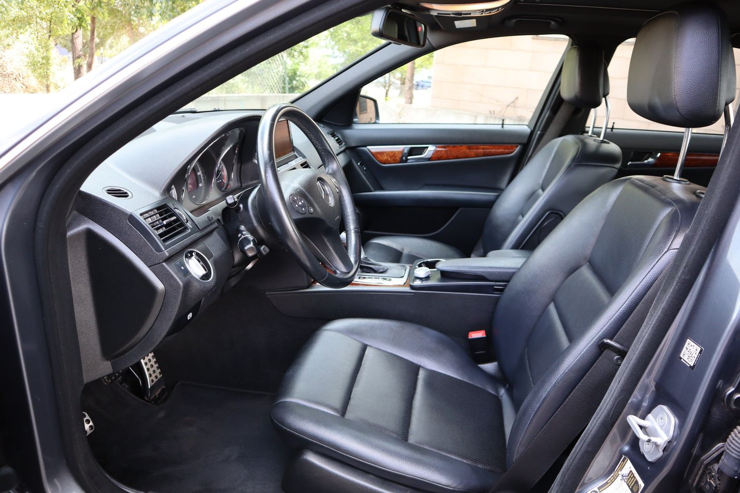 2011 Mercedes-Benz C-Class C 300 Luxury 4MATIC | Victory Motors of Colorado