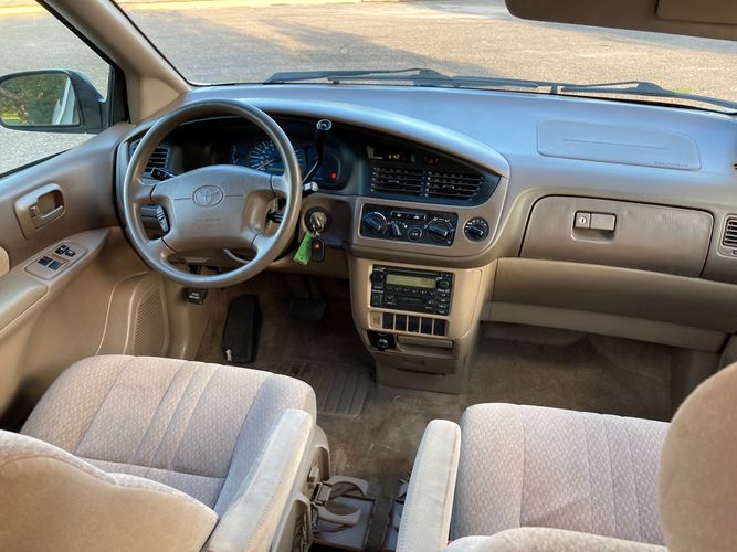 2003 Toyota Sienna CE | TRD Auto Sales LLC