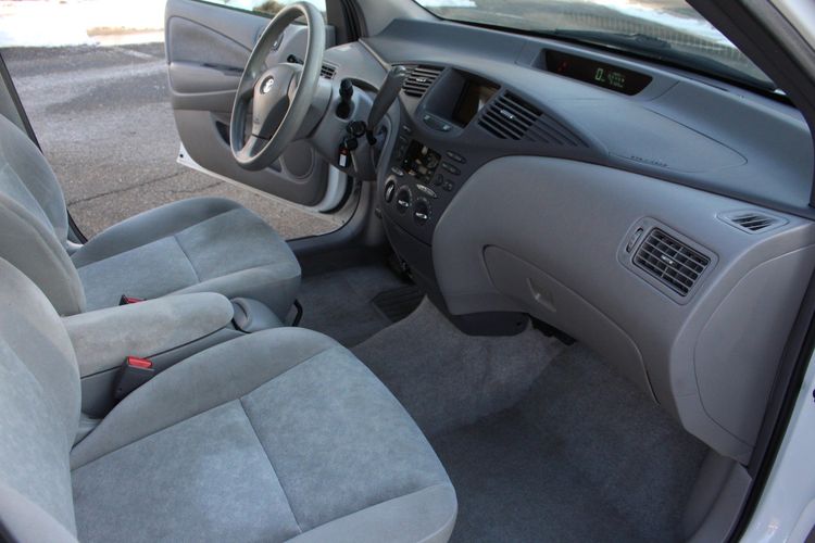 2001 Toyota Prius | Victory Motors of Colorado