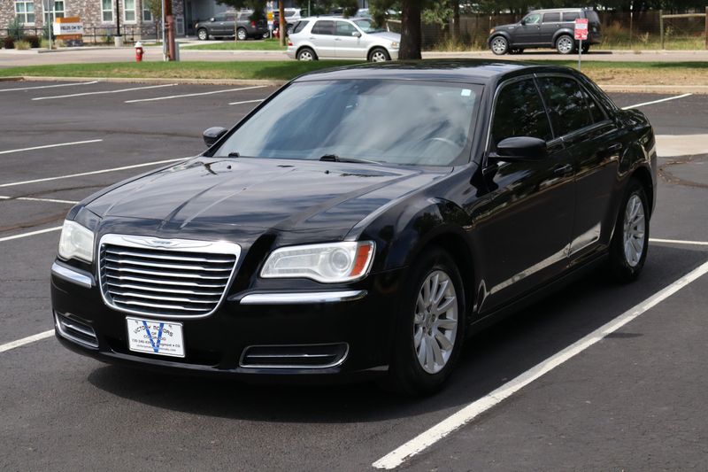 2012 Chrysler 300 Photos