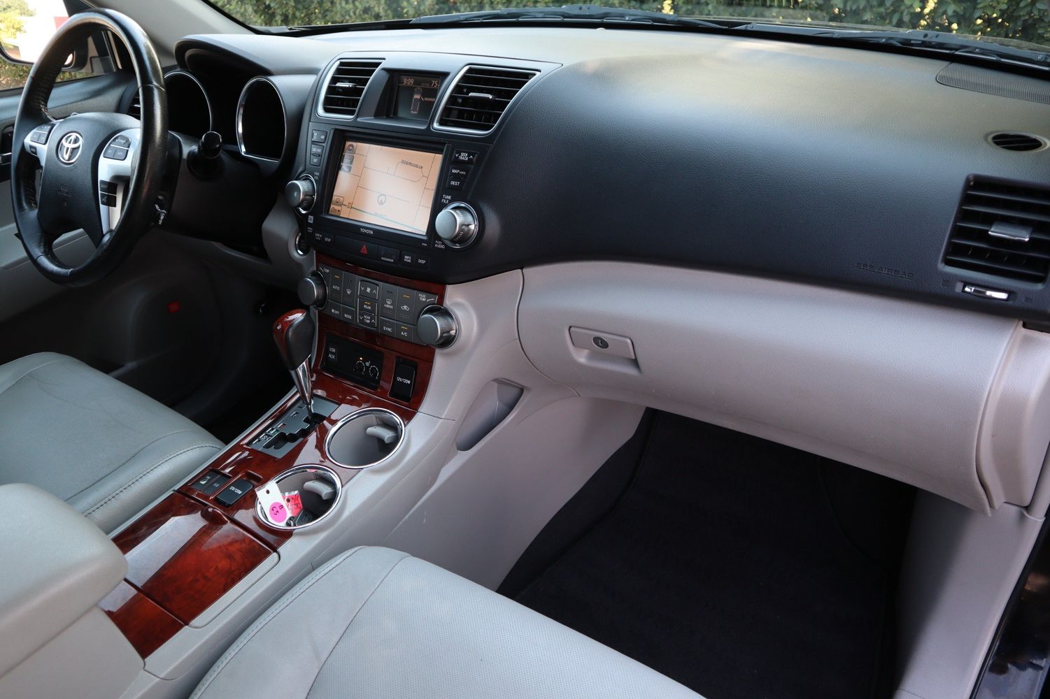 2012 Toyota Highlander Limited | Victory Motors of Colorado