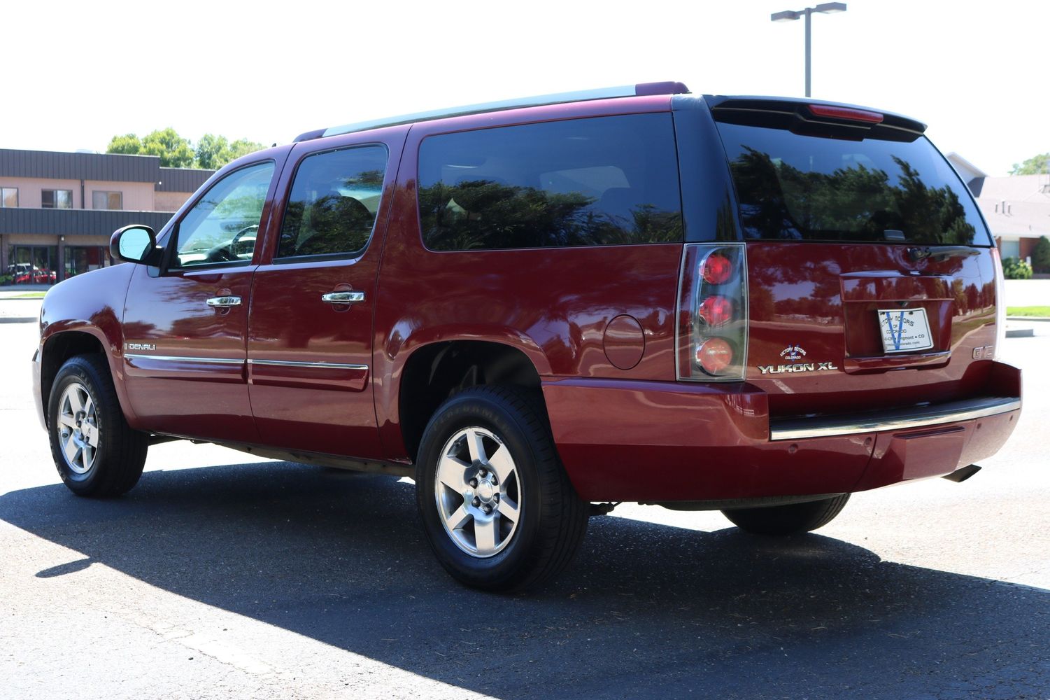 2007 GMC Yukon XL Denali | Victory Motors of Colorado