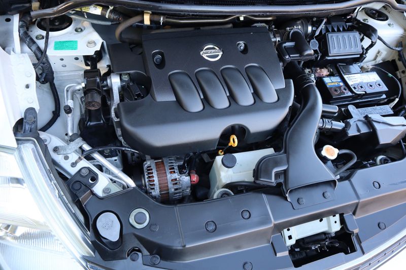 2009 Nissan Versa Photos