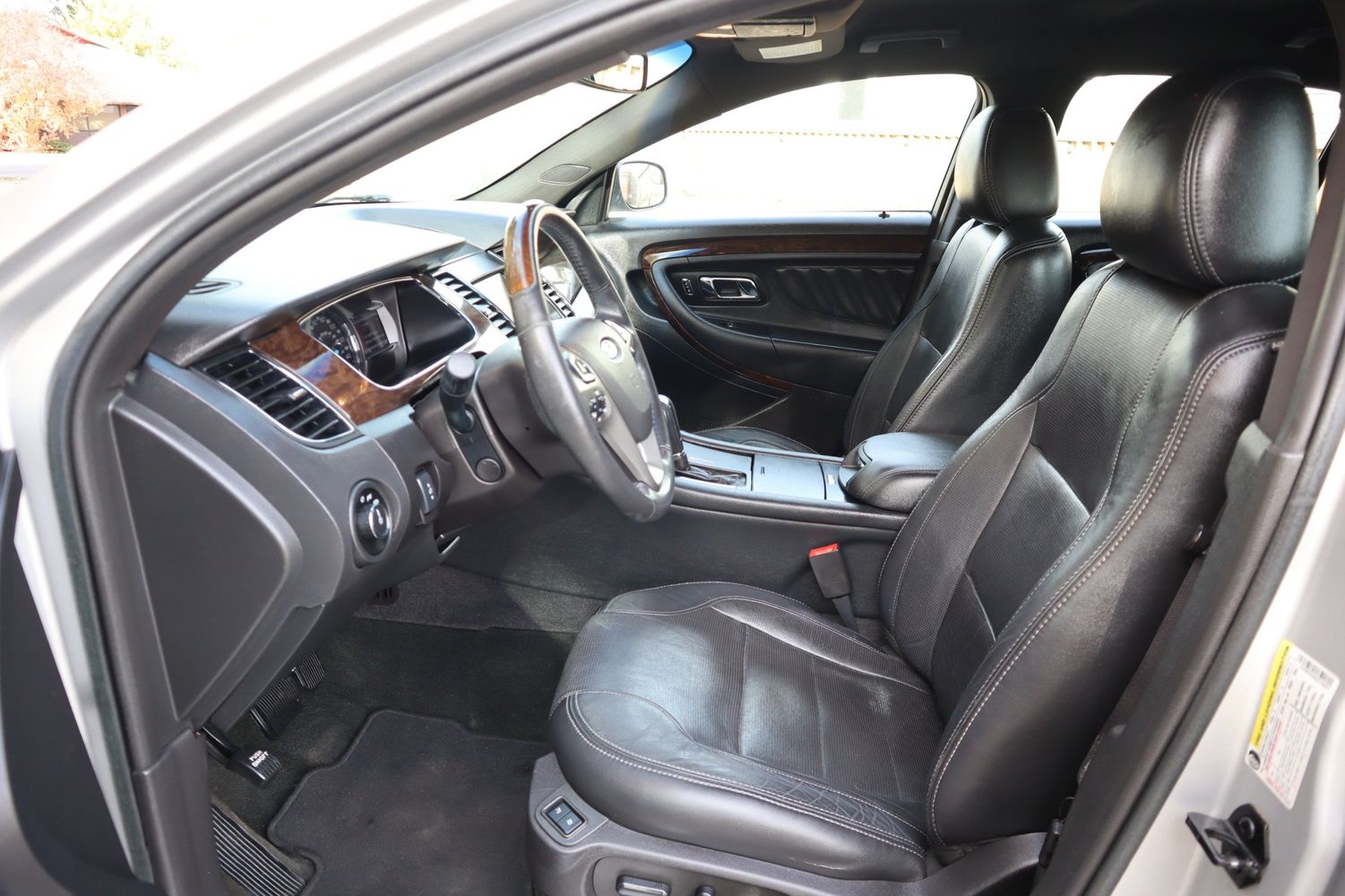 2014 Ford Taurus Limited | Victory Motors of Colorado