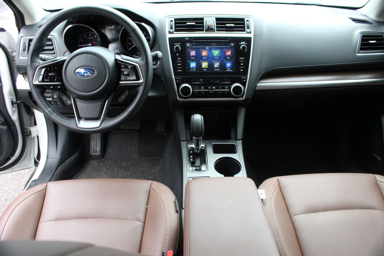 2018 Subaru Outback 3.6R Touring | Victory Motors of Colorado