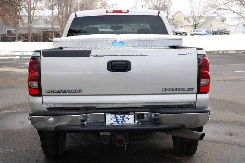 2005 Chevrolet Silverado 2500HD Photos